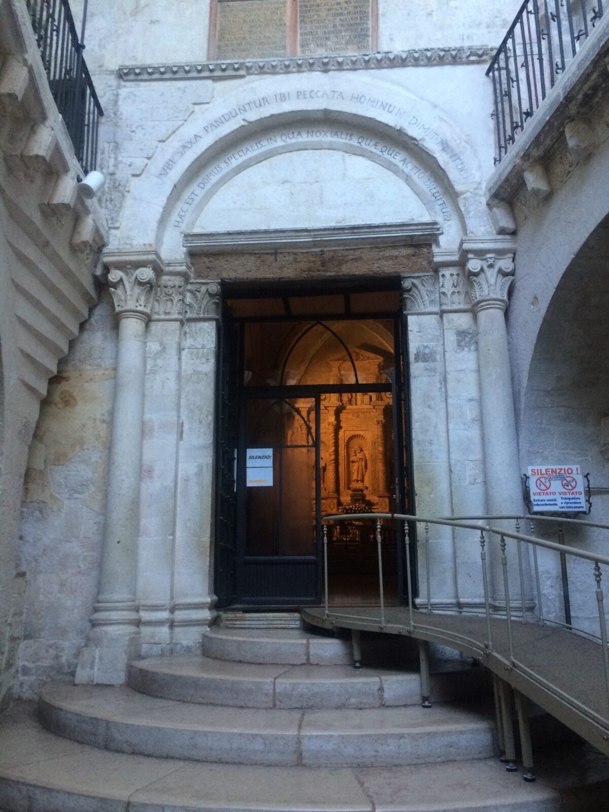 One of the most beautiful sacred caves in the world is in Apulia: the ...